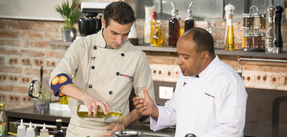 O chef ensinou pratos para receber os amigos em casa e surpreender com ...
