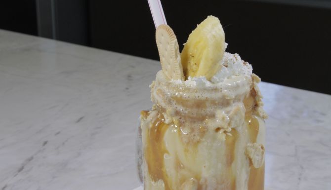 Como fazer milkshake de banoffee: receita fácil e rápida