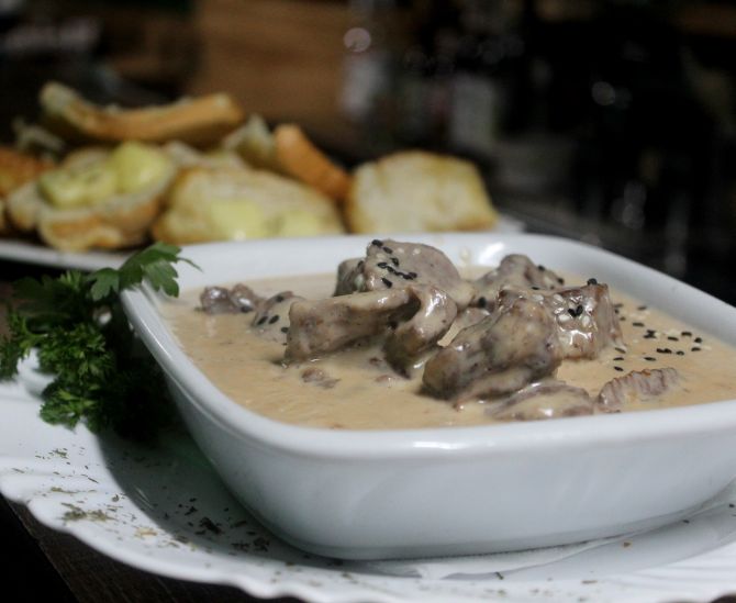 5 bares e restaurantes no varandão do Edifício Maletta em BH