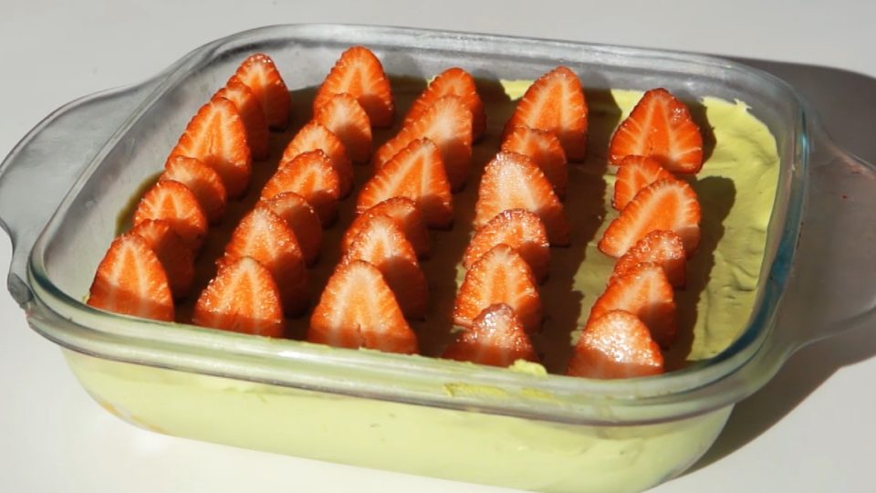 Pavê de Matcha, uma versão herbal de um preparo tradicional