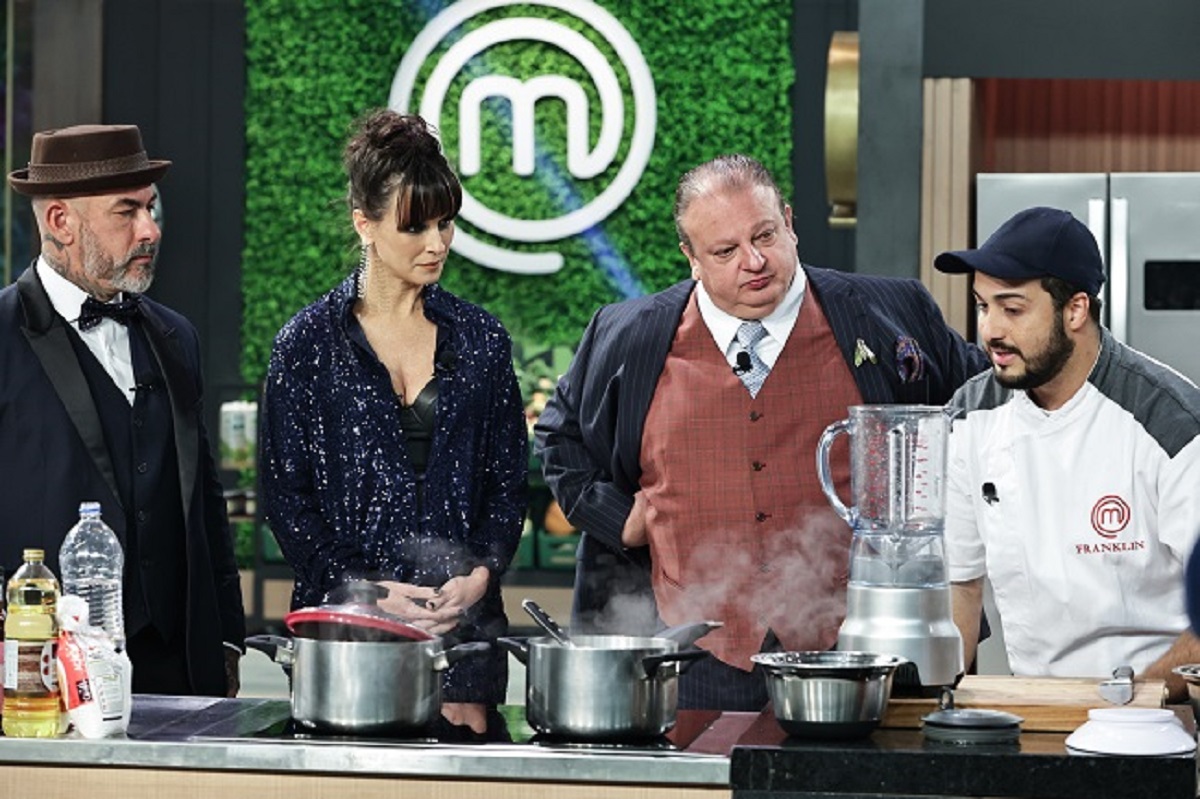 Finalista do Master Chef realiza jantar em restaurante curitibano