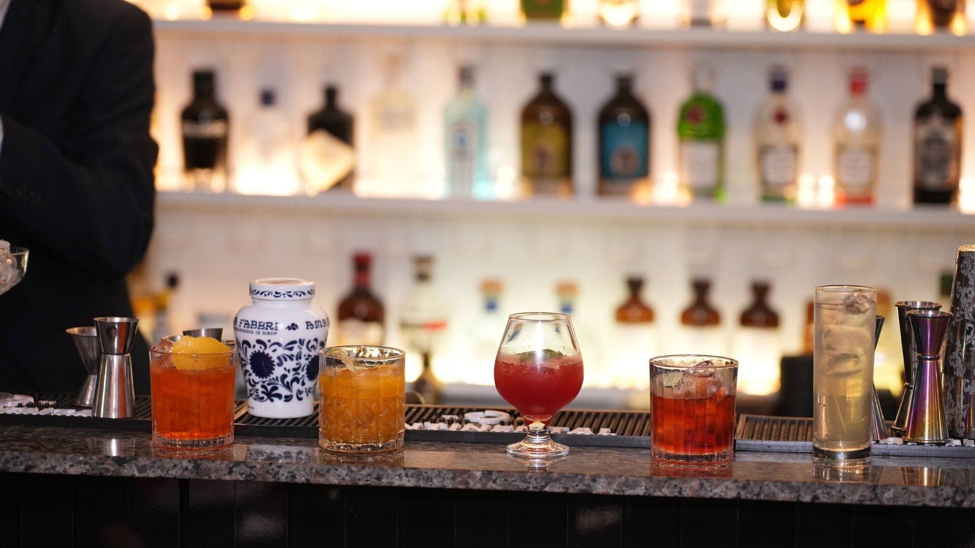 Cocktails Continental inicia expansão com franquia no Batel